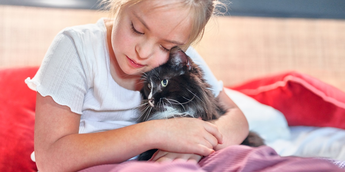 cat throwing up black stuff